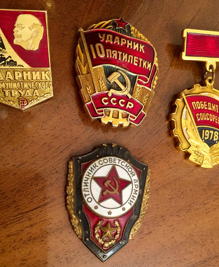 Значки СССР цена за все!
