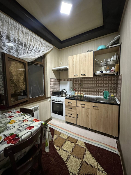 Мирабадский р-н Куйлюк Массив 1 3/1/4 квартира с ремонтом