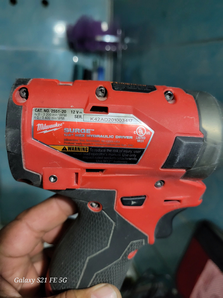 Milwaukee M12 fuel SURGE