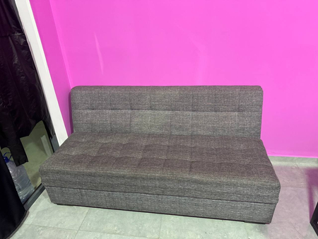 Offis uchun qulay divan