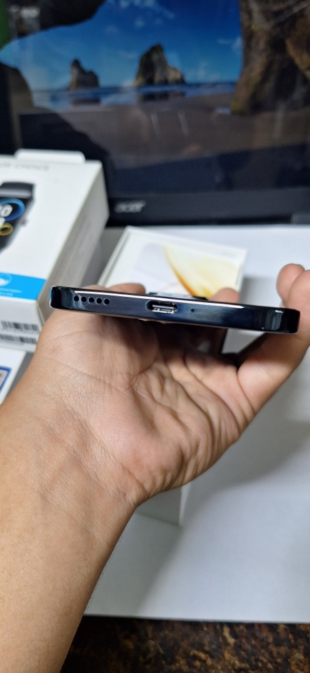 HONOR 200 LITE 230$