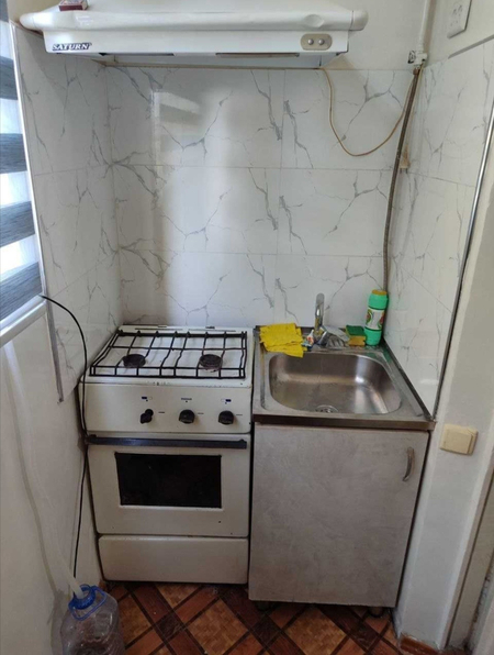 Maksim gorkiy metroga yaqin 1xonali oilaga kvartira