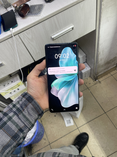 Vivo v30 12/256 sotladi