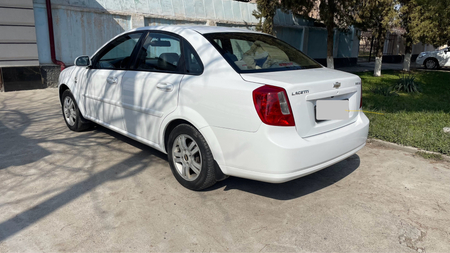 Lacetti 1.8 2011