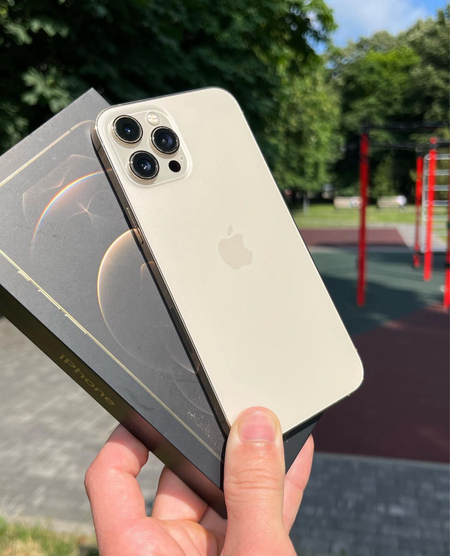 iPhone 12 Pro Max Gold  Usta Kormagan