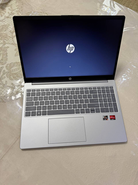 Hp Ryzen 5 7520U DDR5 8GB SSD 512GB M2 Nvme