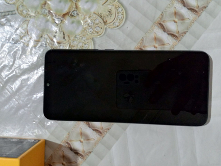 Pocco c 40 32Gb келишамиз