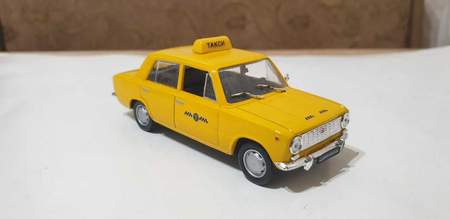 Продам ВАЗ 2101 Такси конверсия из ДеА в масштабе 1:43