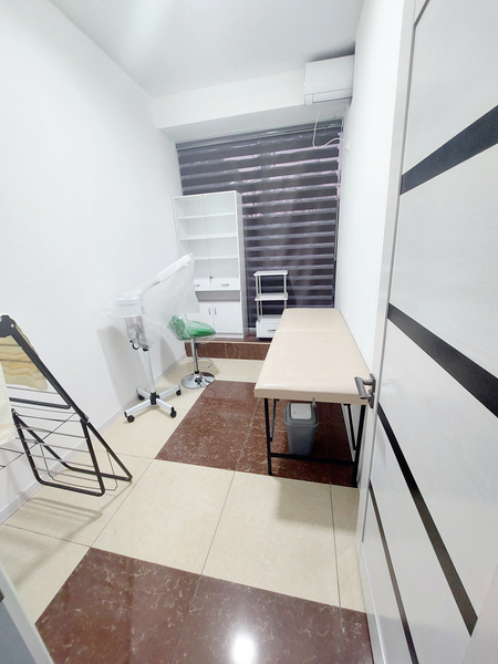 Salon mebellari sotiladi