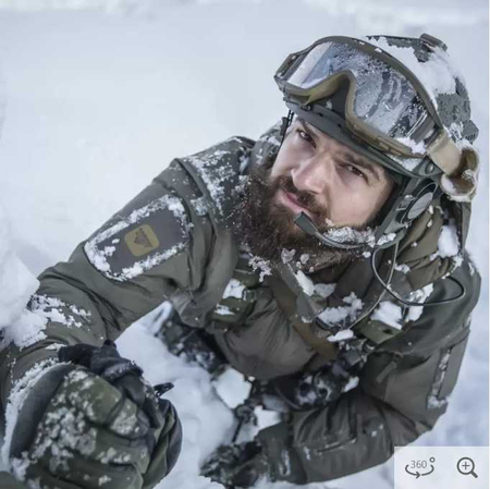 Зимняя курта CARINTHIA для профессионалов