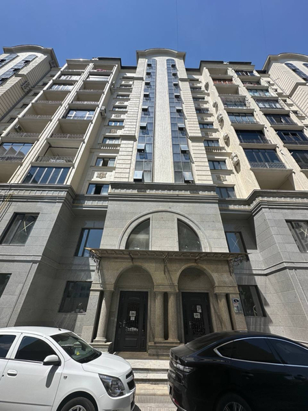 Срочно продается  2 х Комнатная Квартира