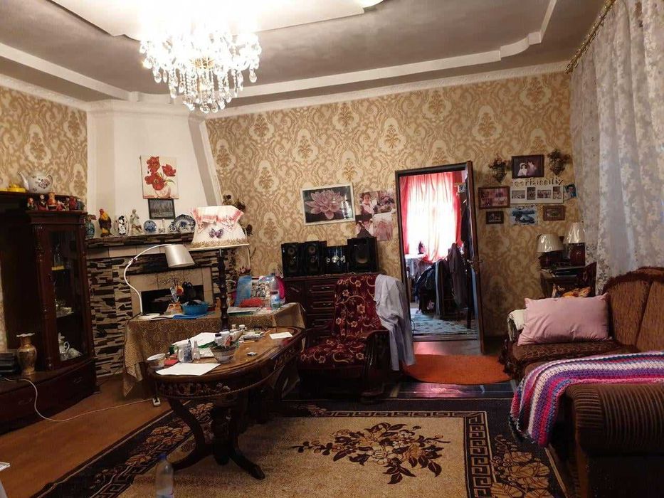 Продам Дом 8 соток ( можно под Офис) в Центре