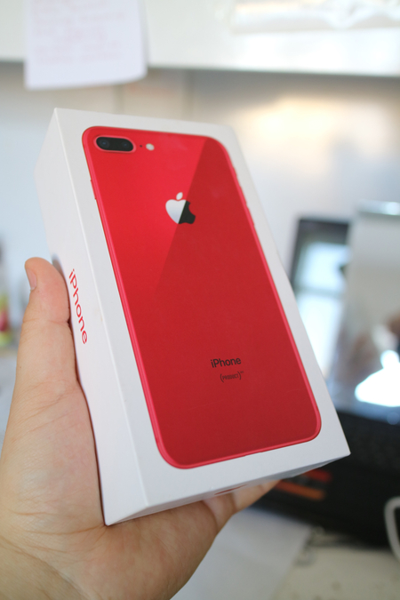 Iphone 8 plus 256gb Rom Kor dok bar. Apple watch bar qasinda.