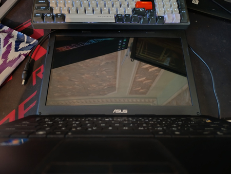 ASUS Core i3 Noutbuk