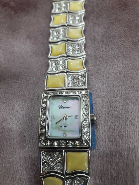 Продаются часы  Dior