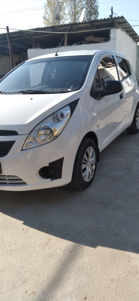 CHEVROLET SPARK В хорошем состоянии