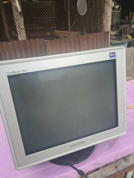 Монитор Samsung Sync Master