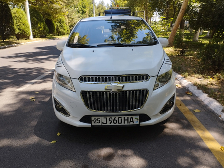 Продаётся chevrolet spark первая позиция объём двигателя 1.25