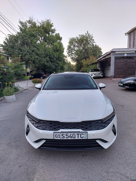 Kia k5 sotiladi 2023 yil