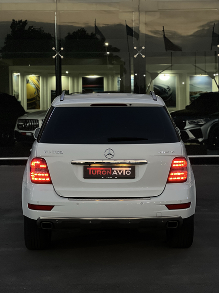 Mercedes Benz ML350
