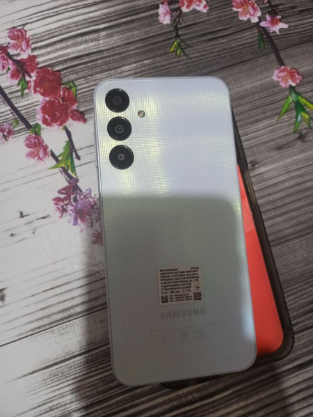 Samsung galaxy A25 sotiladi