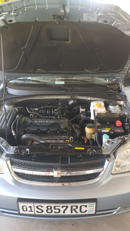 Продаю Лассети 1.6 автомат