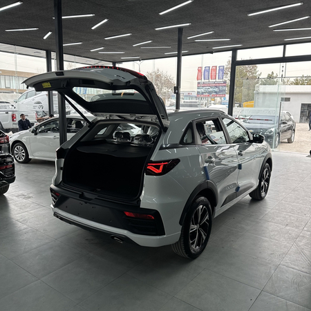 JAC JS 6 Avtosalonımızda sizdi kútpekte