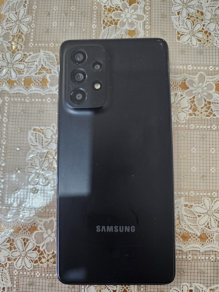 Продаётся телефон Samsung A53. Коробка, документ есть. В хорошем состо