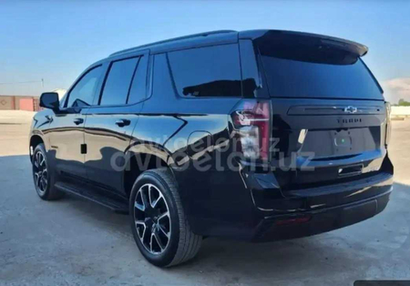 Chevroletdan haqiqiy kotta bollani avtomobili Tahoe Premier