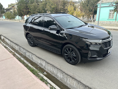 Срочно продаю машину Chewroler Equinox Full 2023 года! Пробег 17878км
