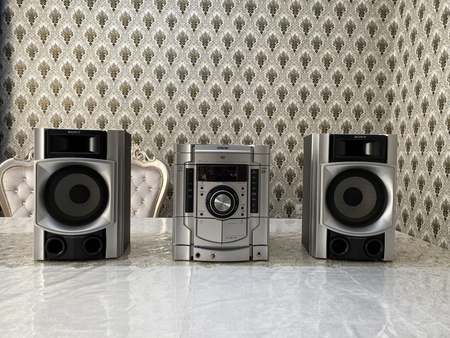 SONY superr zvuk arginal