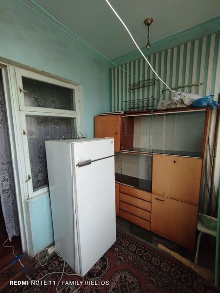 2 х ком СЕРГЕЛИ 3. С обстановкой 4/5 балкон 2 на 6. без ремонт 300у.е