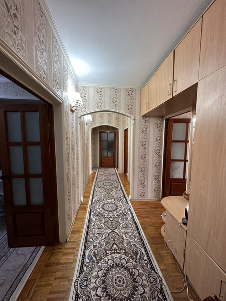 Продаётся 5 комнатная квартира на Карасу 1 своя
