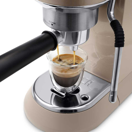 Рожковая кофеварка DeLonghi EC885.BG Dedica Arte