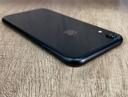 iPhone Xr с гарантией!