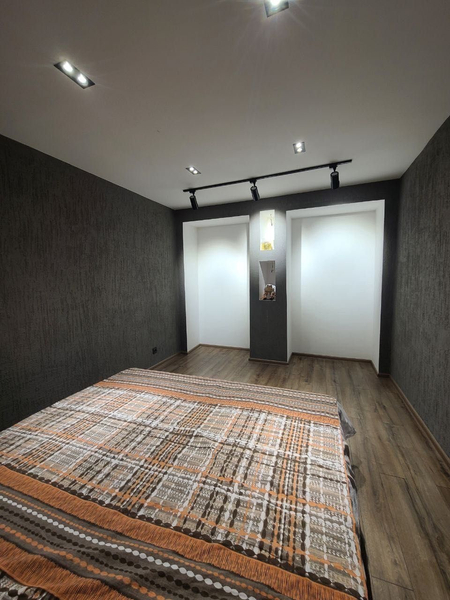 Срочно! Продажа. 5 ком, 2 сот. Старый сергели.