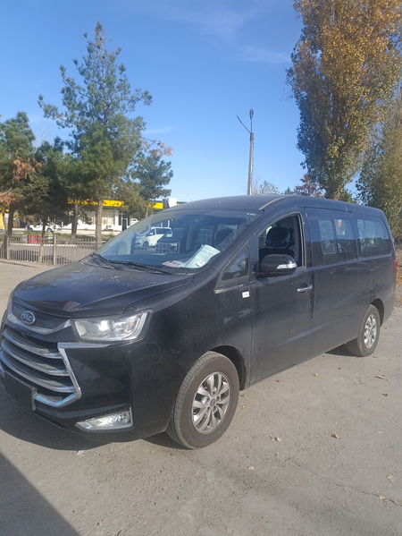 JAC M4 rifene 9kishilik B kategoriya Damasni okasi