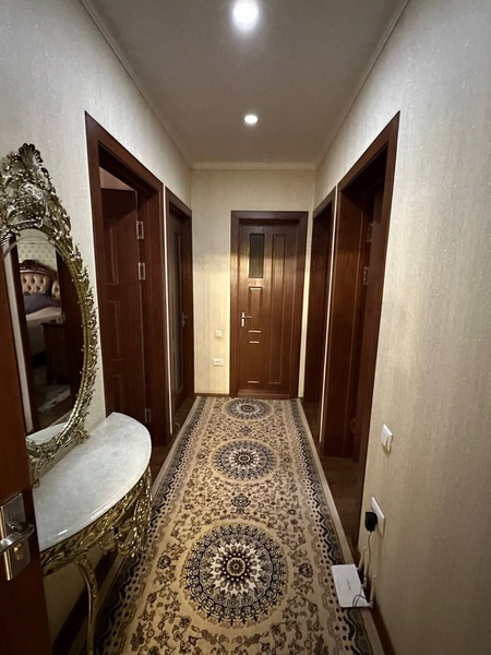 Продается 5ком в Центре Ташкент Ц1