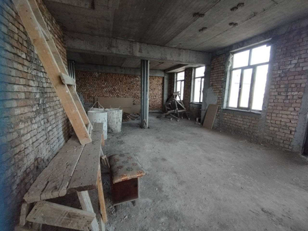 Паркентский Эвос УзГазОил 4-комн-дуплекс 7/7 158 м²+балкон коробка