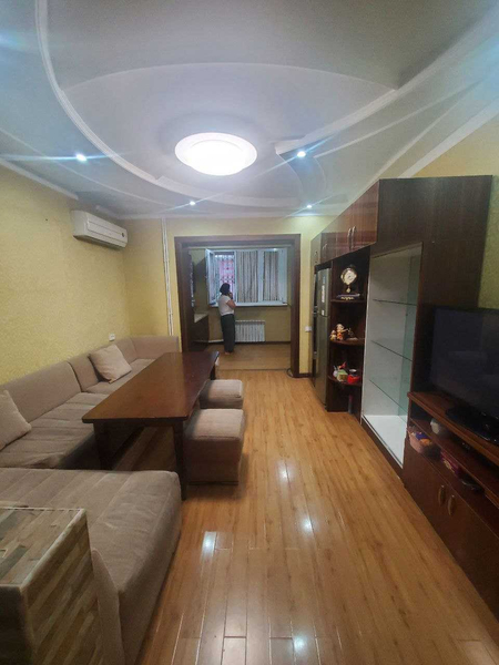 Аренда на Госпитальном (кафе Анор)