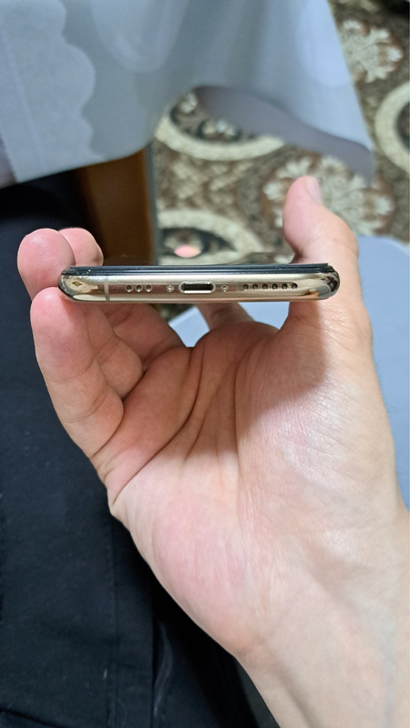 Iphone Xs Gold Ll/A