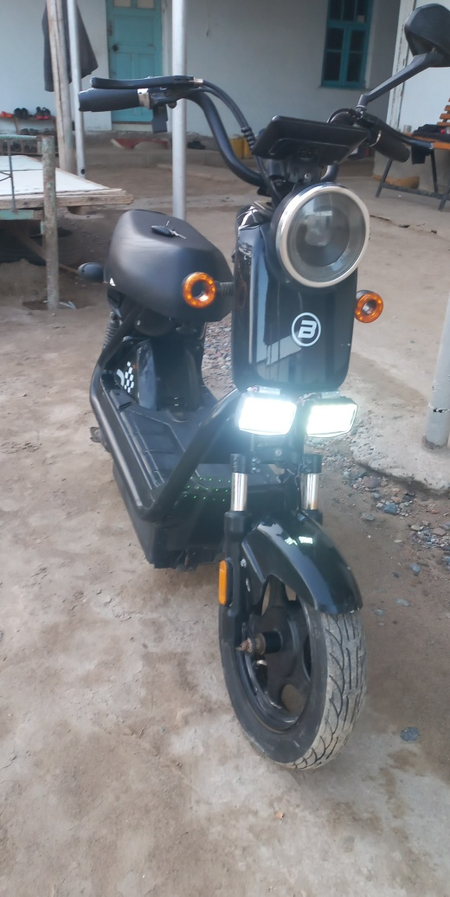 Elektro Skuter .