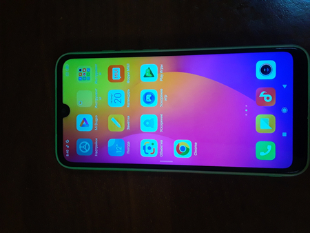 Продаю redmi7 3 на 64гб черный каробка есть