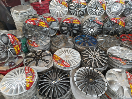 Колпаки красивые на диски R13/14/15 отличного качества производство-GM