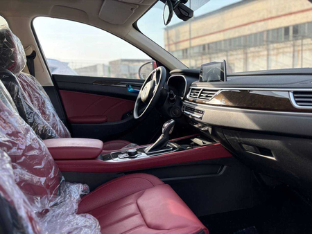DongFeng Glory 580 Pro красного цвета