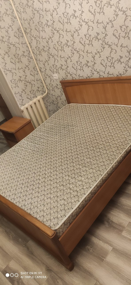 Продам кровать для спальни