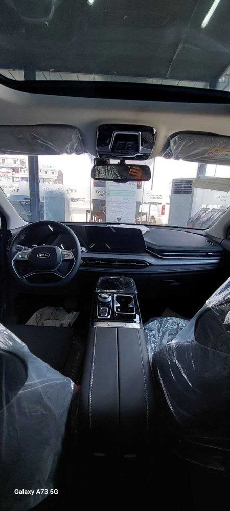JAC JS6  этиборингиз марказида