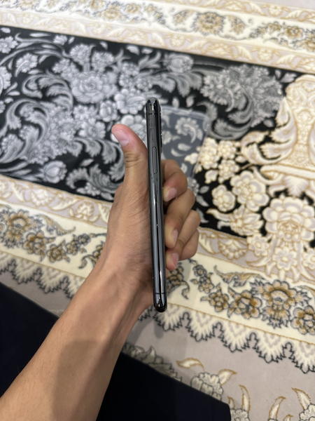 iPhone 11 pro 64 GB sotiladi