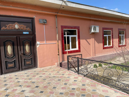 Авто школадан ичкарида ховли сотилади срочно