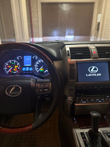 Lexus GX 460 в идеальном состоянии